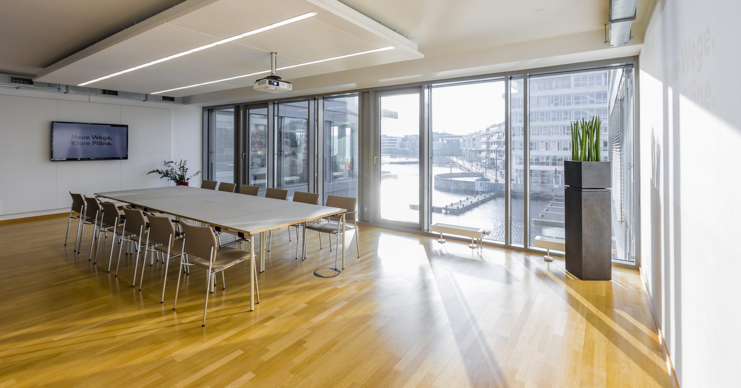 PHOENIX-ROOM - Stadt + Handel